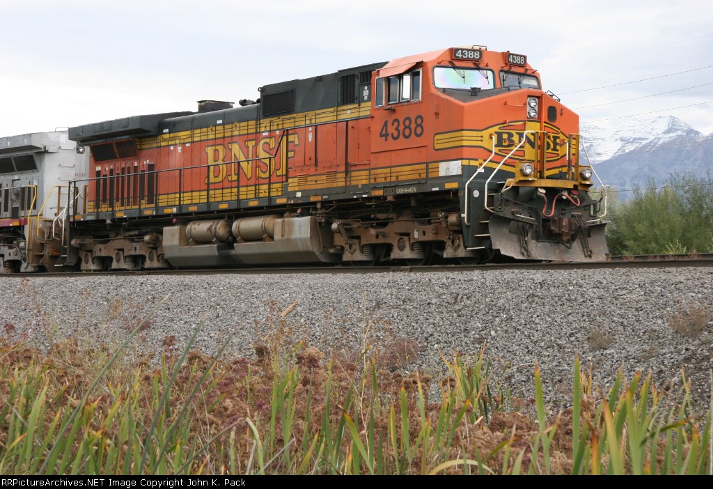 BNSF 4388